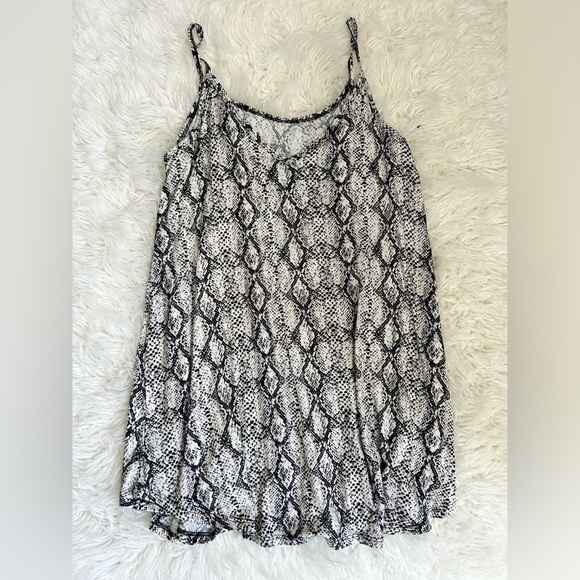 Zenana Outfitters | Tops | Snake Print Camisole | Poshmark